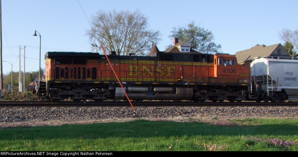 BNSF 4106